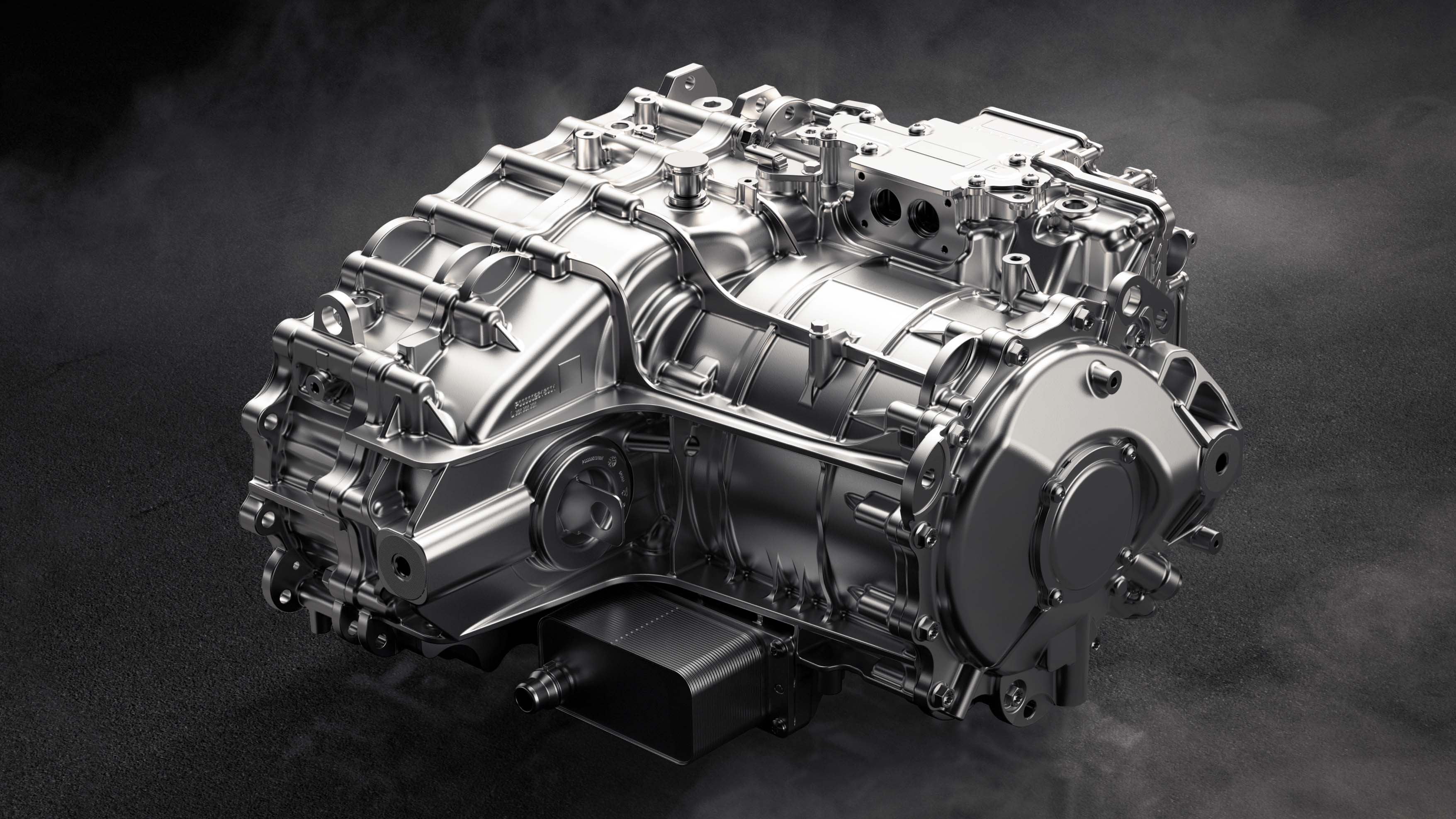 The production spec Xiaomi SU7 Ultra gets a 24ct gold 'n' carbon fibre badge | Top Gear